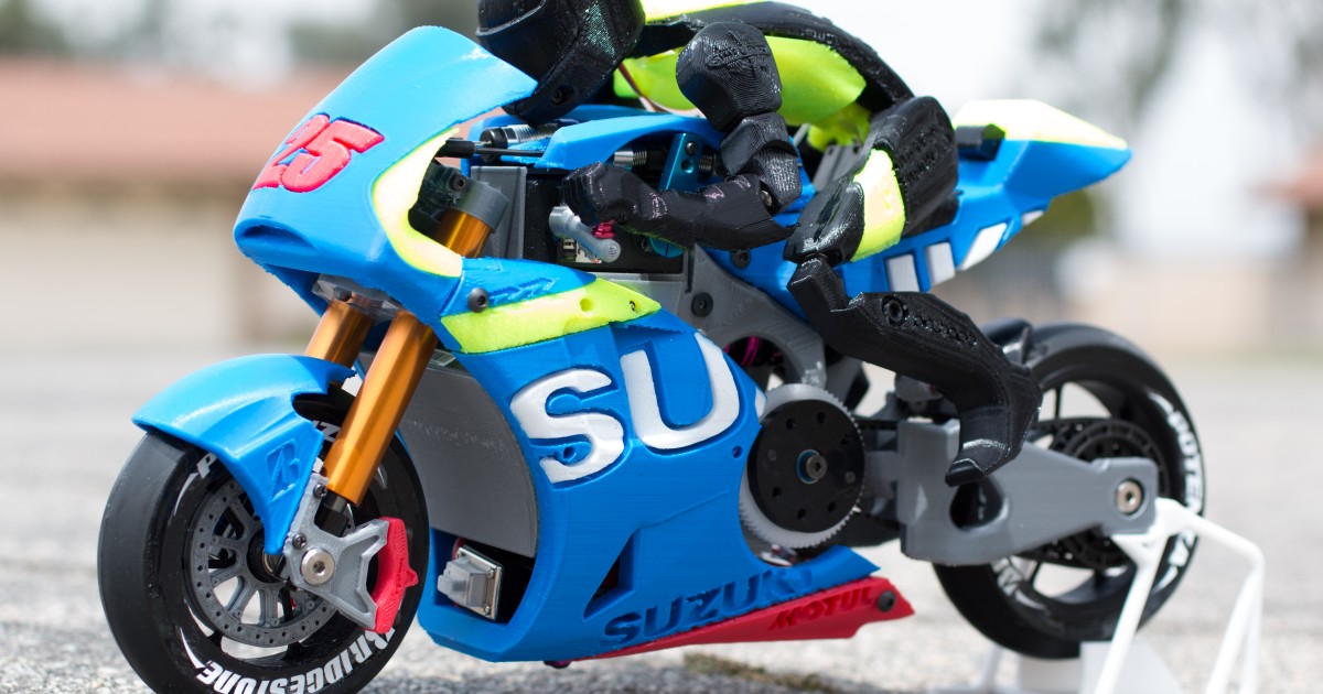 2016 Racing Suzuki GSX-RR RC Motorcycle 1/8 MotoGP | Autodesk Community ...